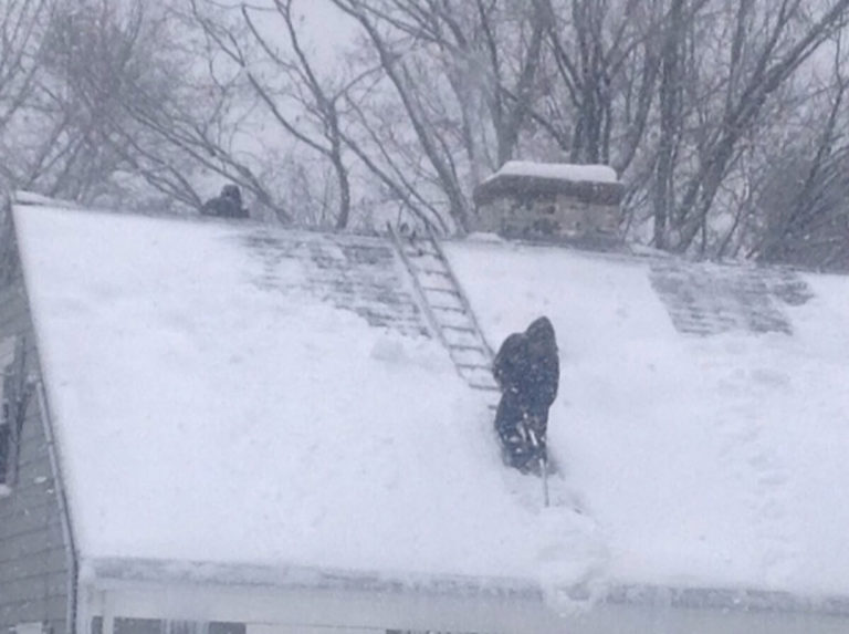 Snow & Ice Dam Removal in Reading, Andover | Duval Roofing
